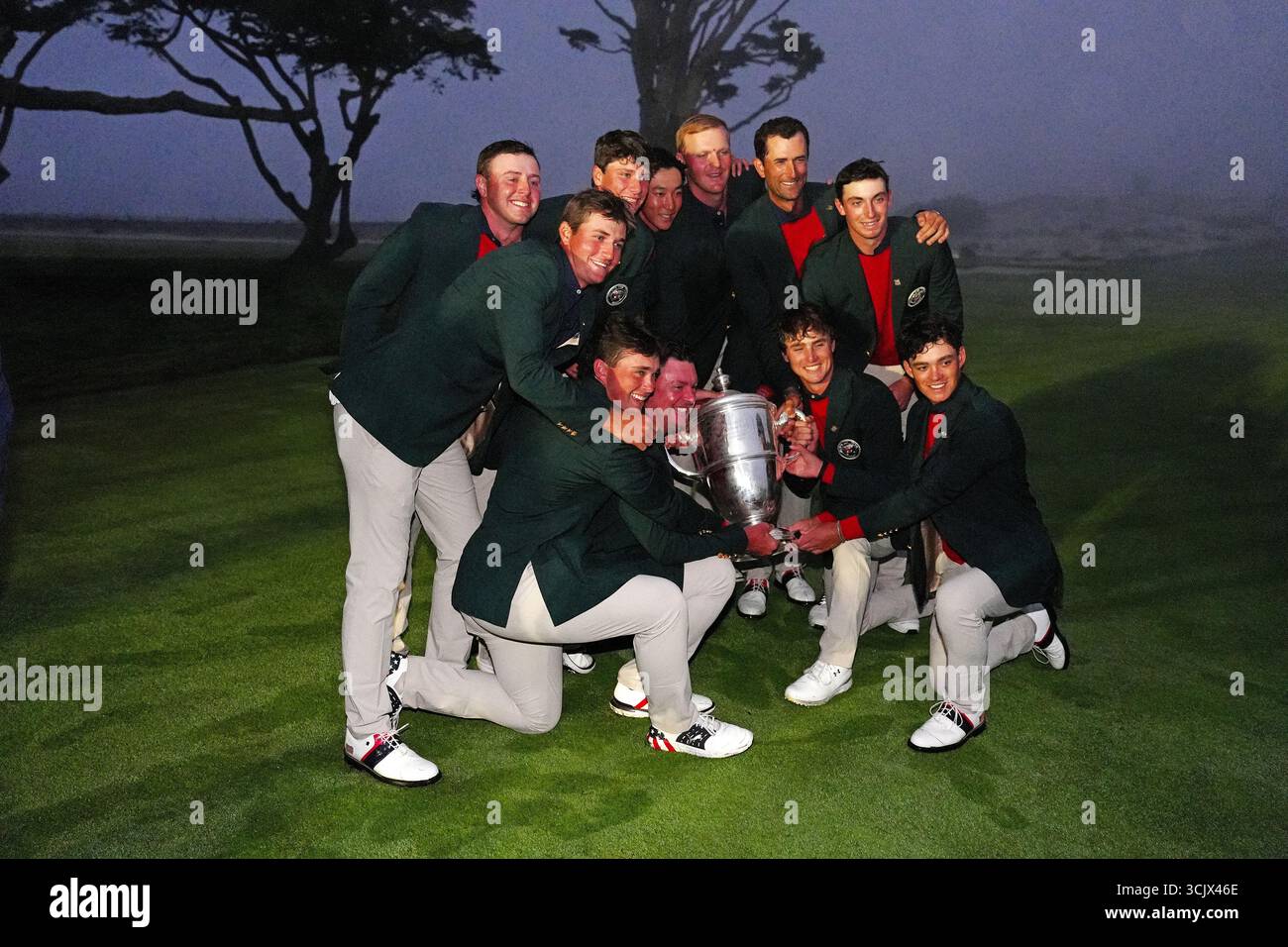 PEBBLE BEACH, CA - SEPTEMBER 07: Team United States poses with the ...