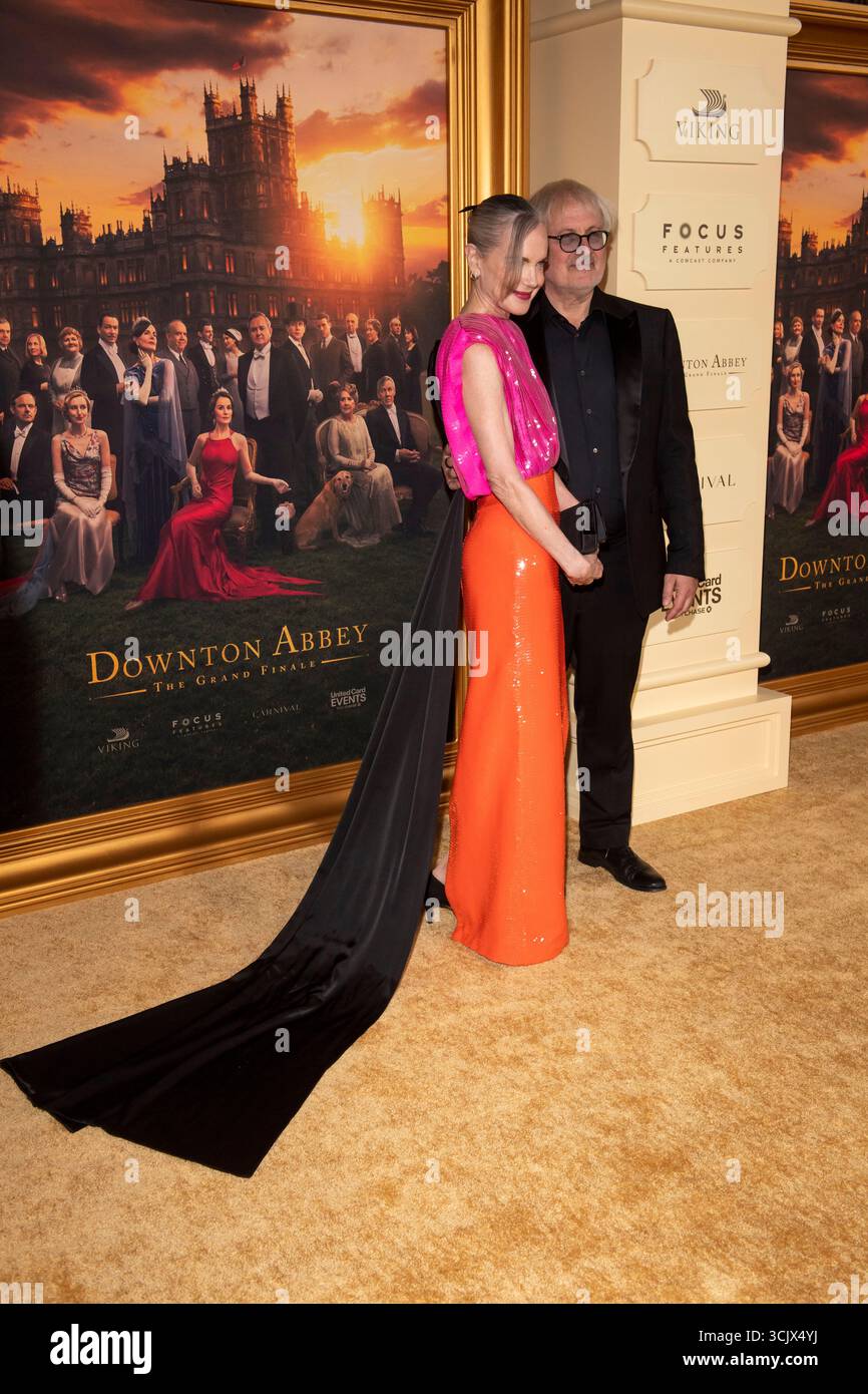 (L-R) Elizabeth McGovern and Simon Curtis attend "Downton Abbey: The ...