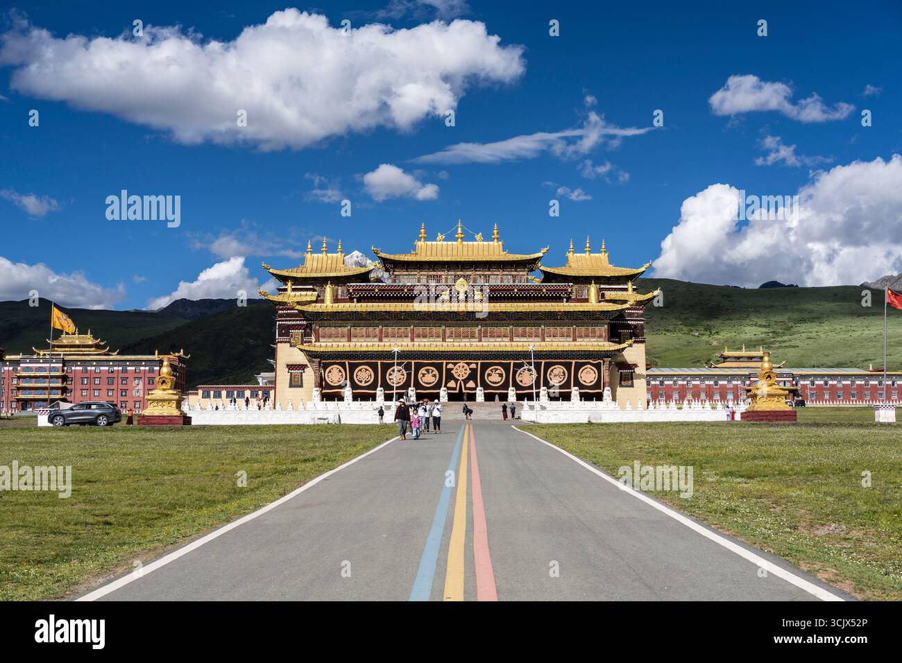 Golden Pagoda and Mount Zhara (Yala), Muya Temple, Buddhist complex ...