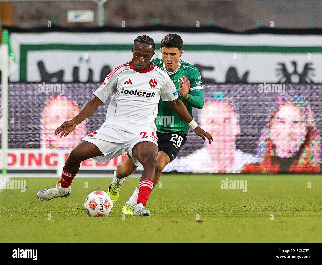 firo : 08/22/2025 Soccer , Soccer 2.Bundesliga second Bundesliga, 2025/ ...