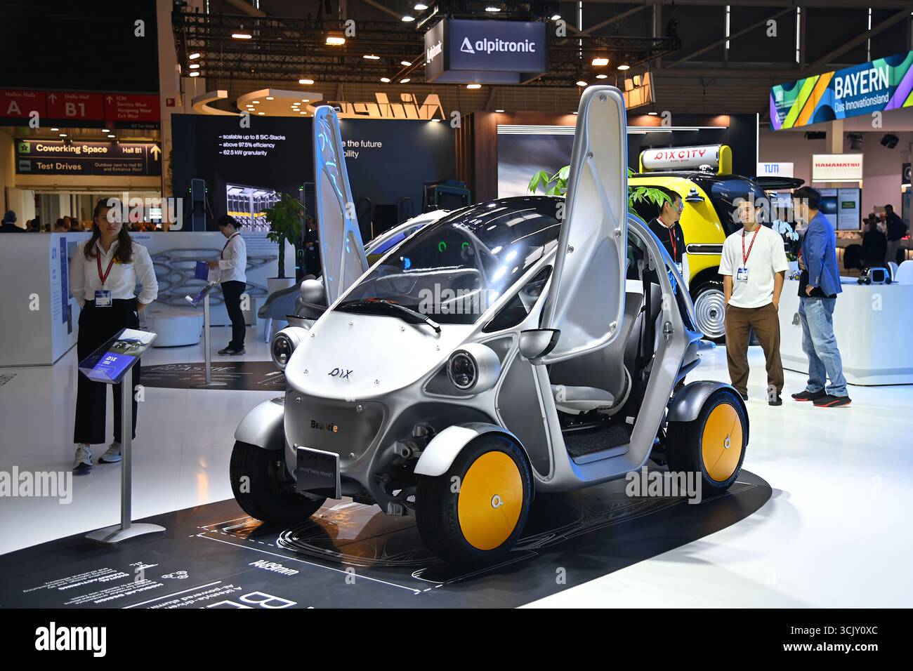 At the IAA Mobility auto show in Munich, special vehicles are once again in the spotlight this ...