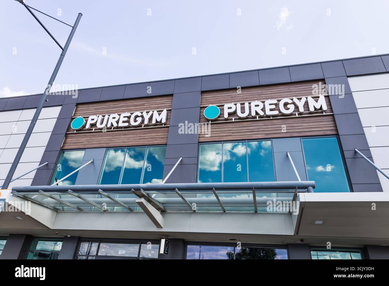 Puregym logo hi-res stock photography and images - Alamy
