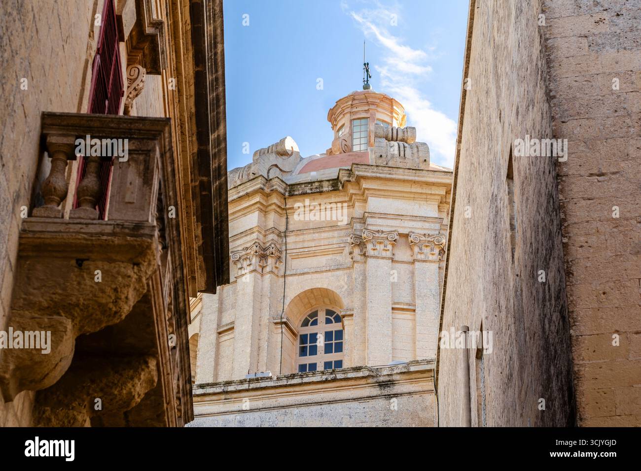 Historic architecture limestone buildings hi-res stock photography and ...
