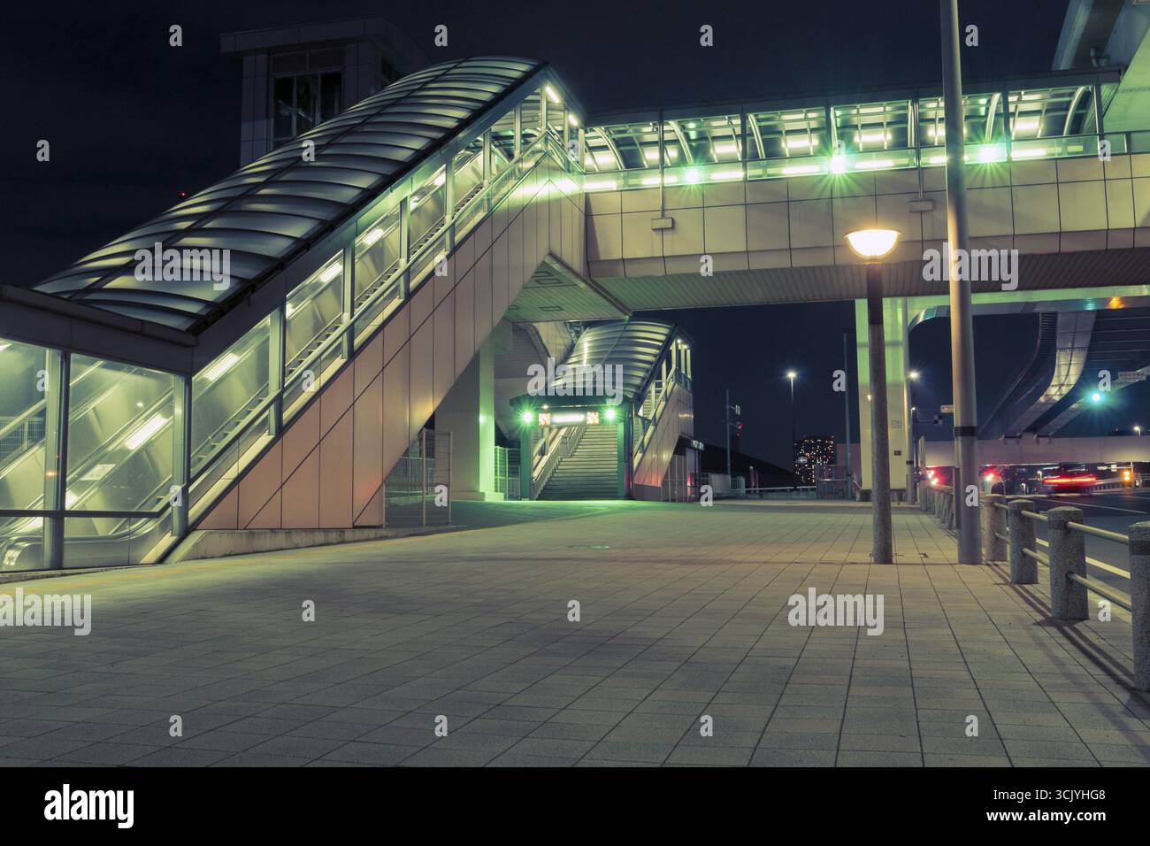 Futuristic structure of modern pedestrian pathway over empty city ...
