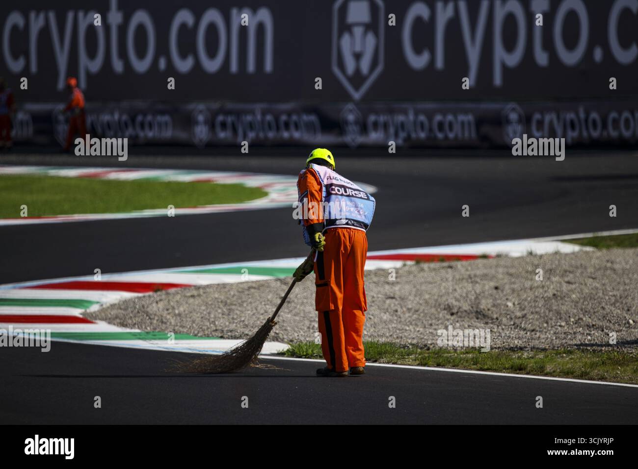 marshall, commissaire de piste, marshal, marshalls, marshals during the ...