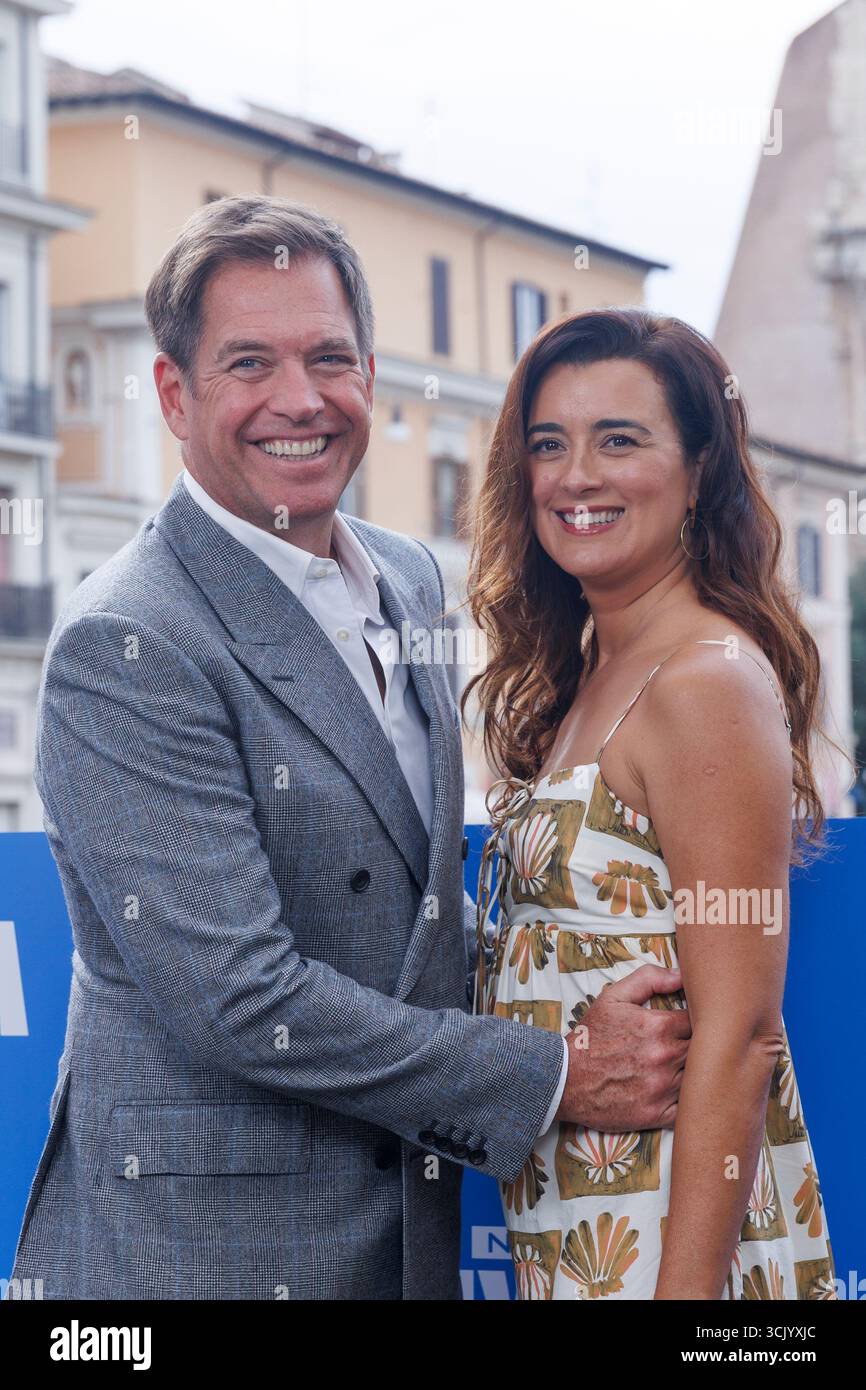 Michael Weatherly and Cote de Pablo attend the photocall of the TV ...