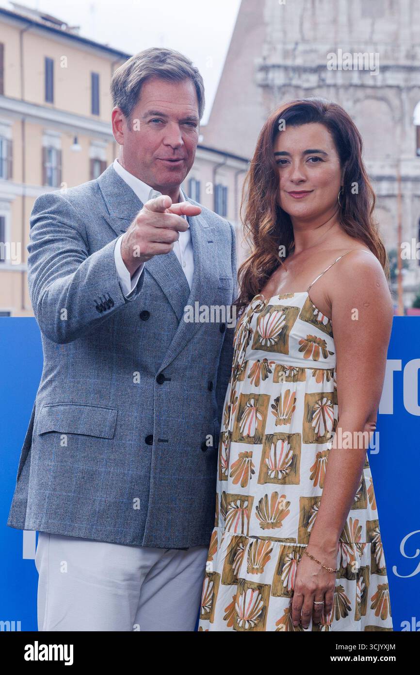 Michael Weatherly and Cote de Pablo attend the photocall of the TV ...