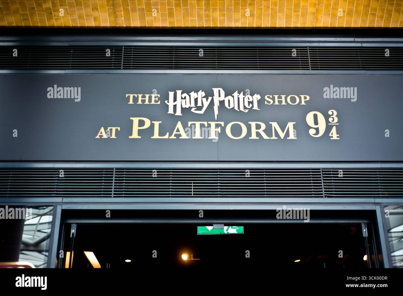 Harry Potter Shop, Kings Cross Railway Station, London, England Stock ...