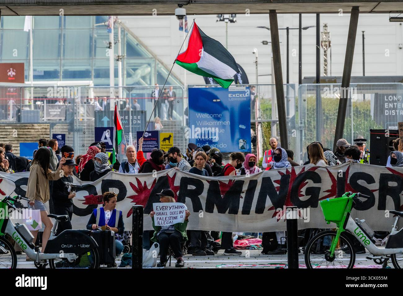 London, UK. 9 Sep 2025. A stop arming Israel protest attempts to block ...