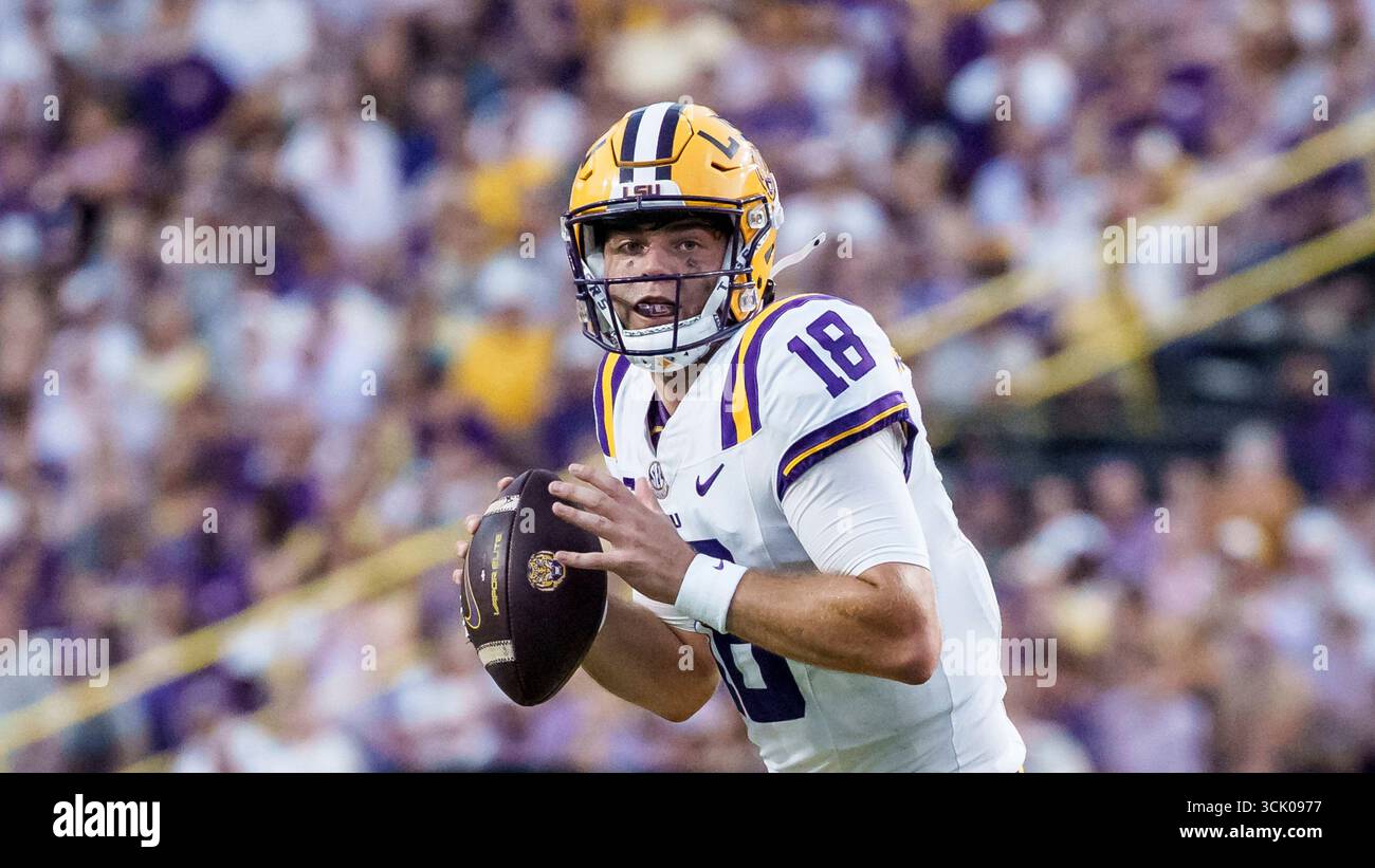 LSU quarterback Garrett Nussmeier (18) runs during the first half of an ...