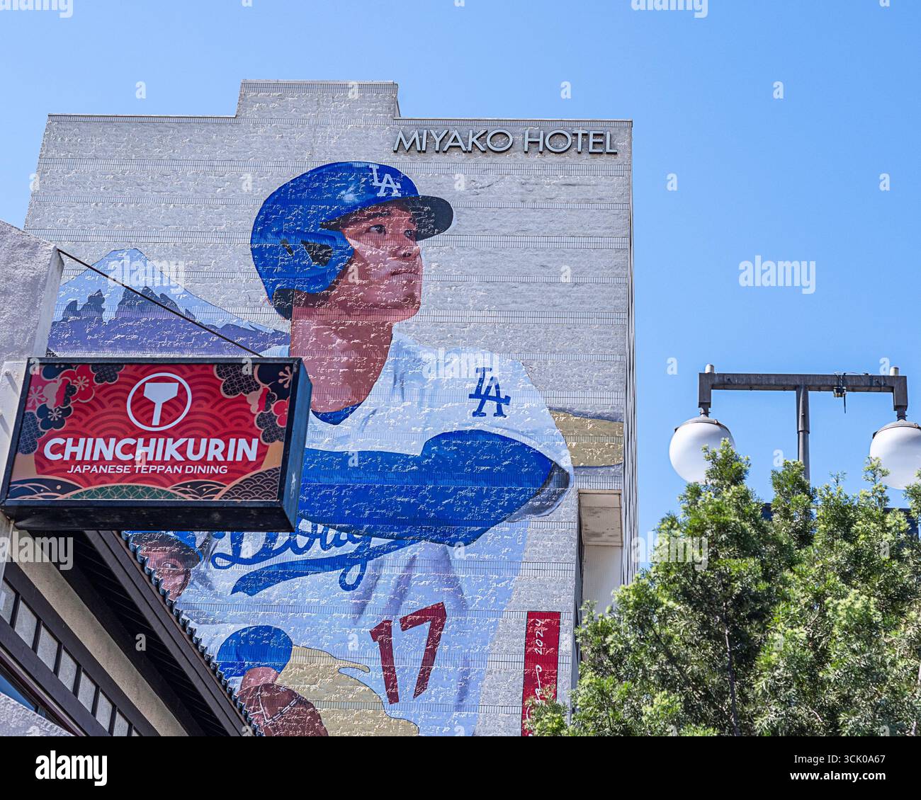 Shohei ohtani dodgers hi-res stock photography and images - Alamy