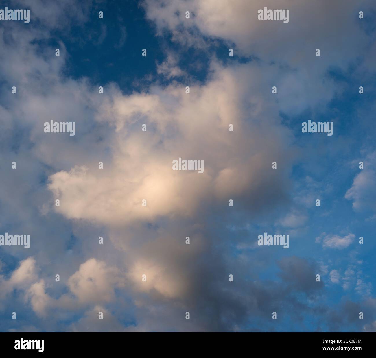 Rising Cumulus Clouds Stock Photo - Alamy