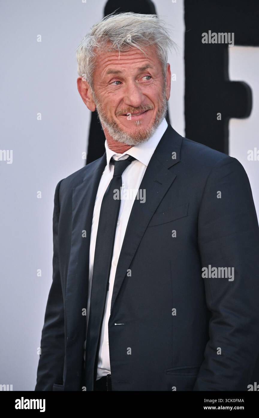 Sean Penn at arrivals for ONE BATTLE AFTER ANOTHER Premiere, TCL ...
