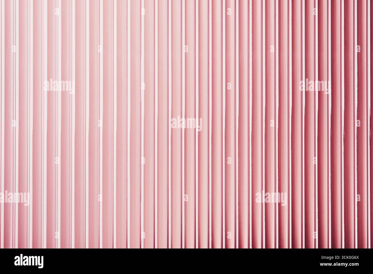 Striped ribbed vertical glass hi-res stock photography and images - Alamy