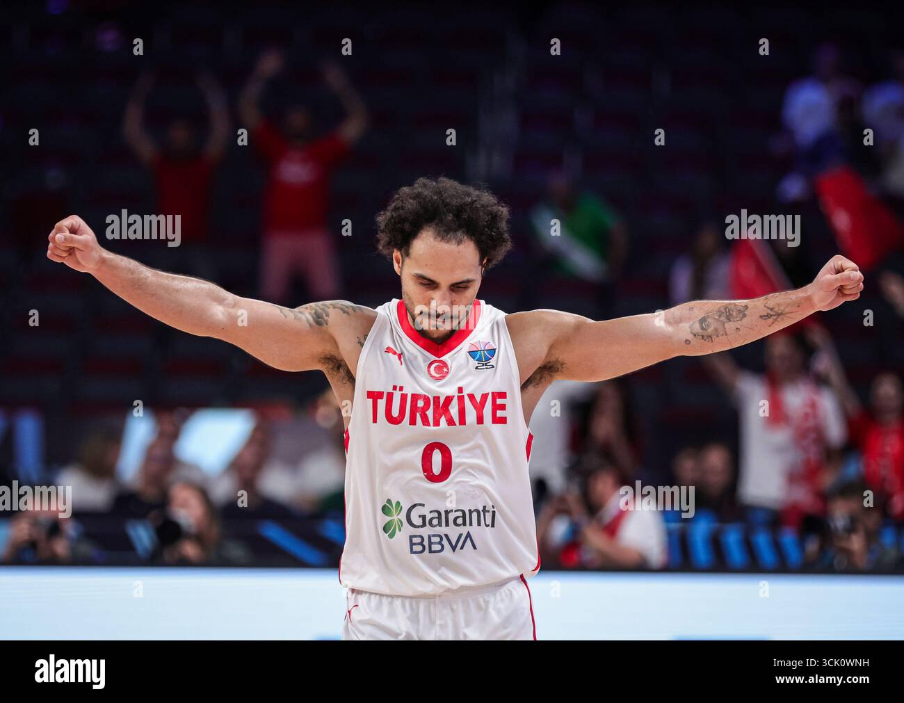 RIGA, LATVIA - SEPTEMBER 09: Shane Larkin of Turkiye celebrates his ...