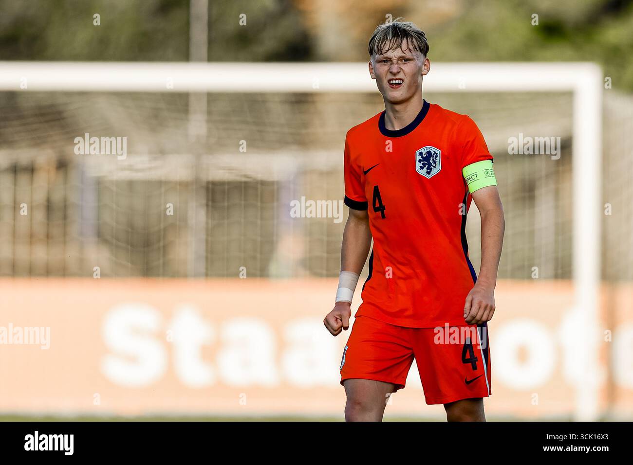 Grave, Netherlands. 09th Sep, 2025. GRAVE, 09-09-2025, Sportpark De ...