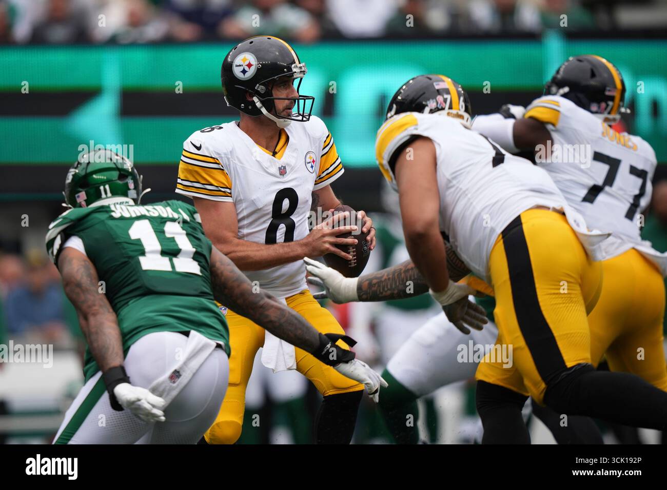 Pittsburgh Steelers' Aaron Rodgers plays during an NFL football game ...