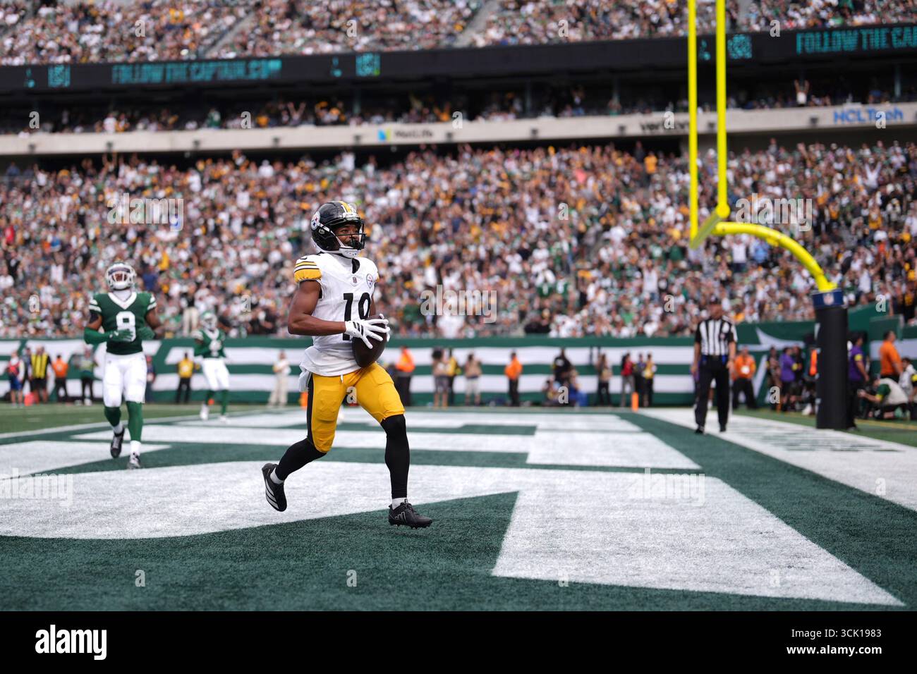 Pittsburgh Steelers' Calvin Austin III scores a touchdown during an NFL ...
