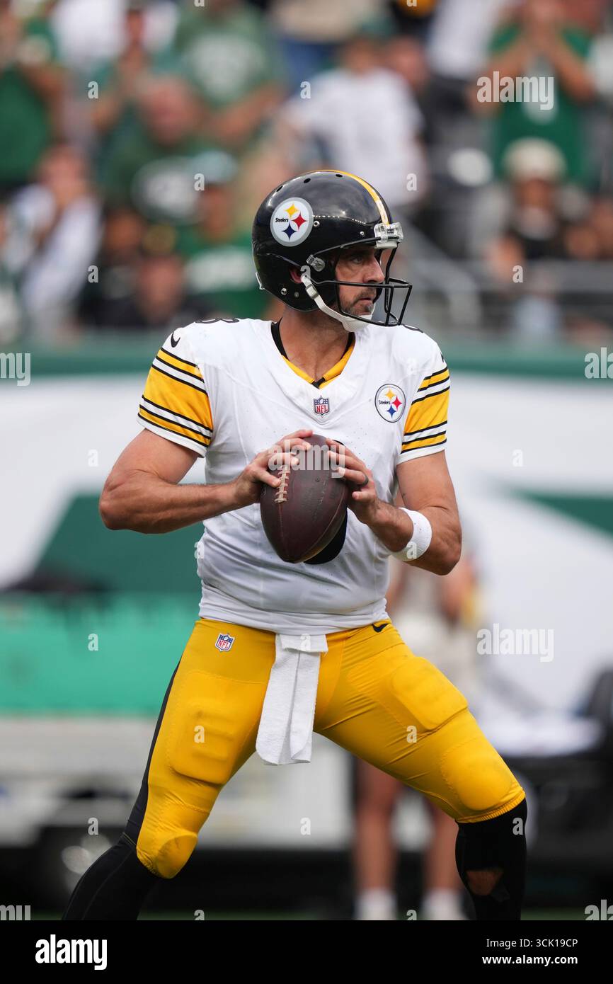Pittsburgh Steelers' Aaron Rodgers plays during an NFL football game ...