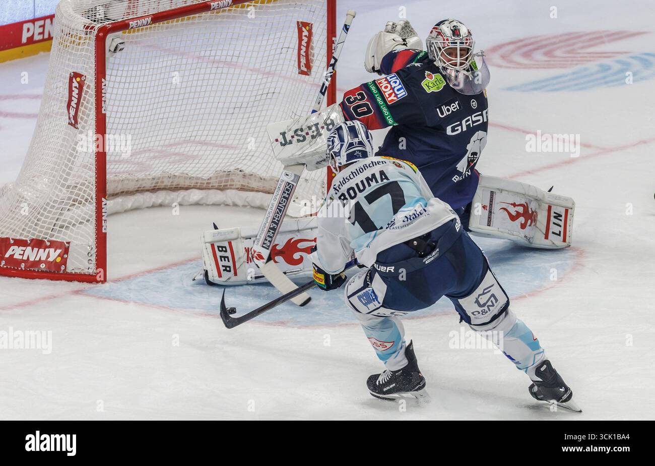 Berlin, Germany. 09th Sep, 2025. Ice Hockey: DEL, Eisbären Berlin ...
