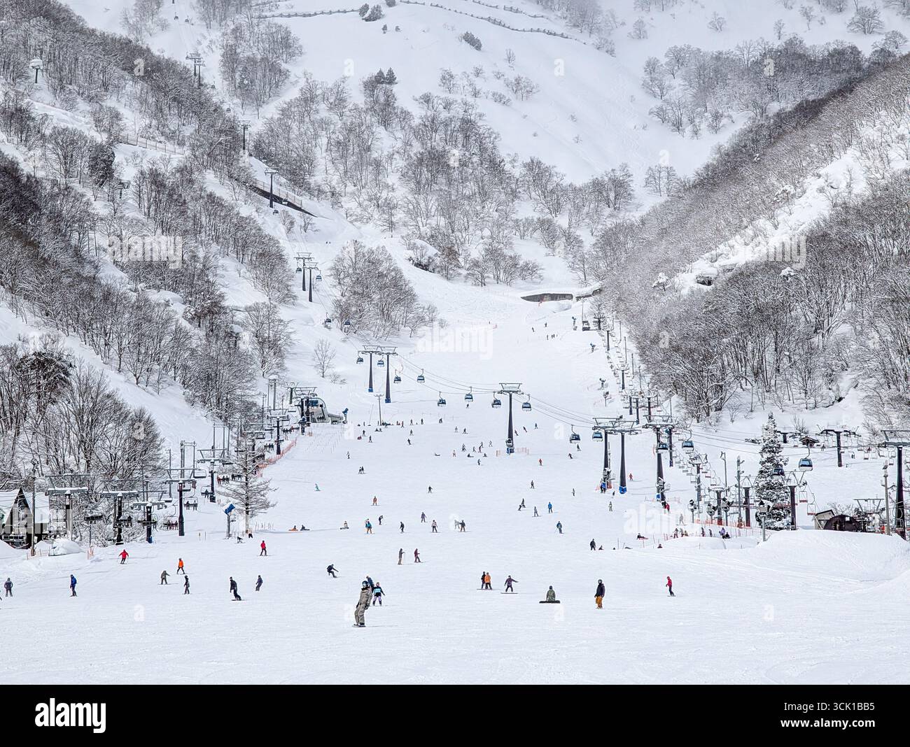 Busy ski resort many hi-res stock photography and images - Alamy