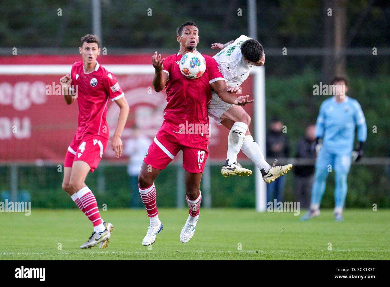 Zuzenhausen, Deutschland. 09th Sep, 2025. v.li.: Benedikt Wimmer (SVS ...