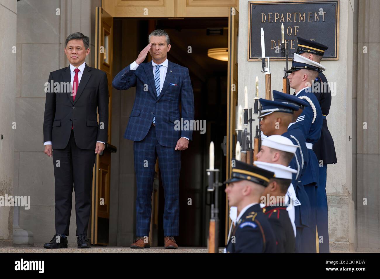 Defense Secretary Pete Hegseth, meets with Singapore's Defense Minister ...