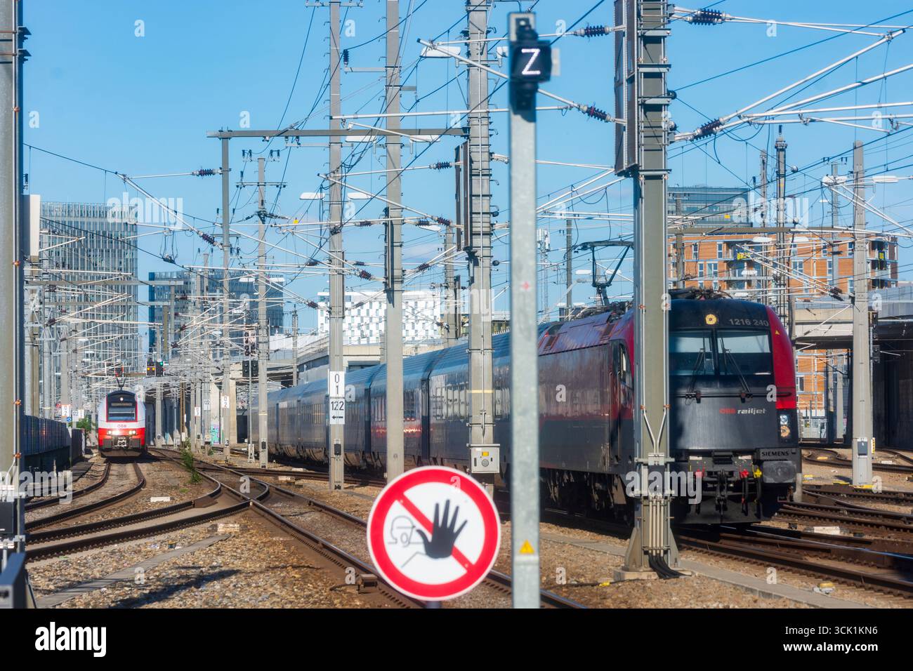 Vienna: tracks East of railway station Wien Hauptbahnhof, local train ...
