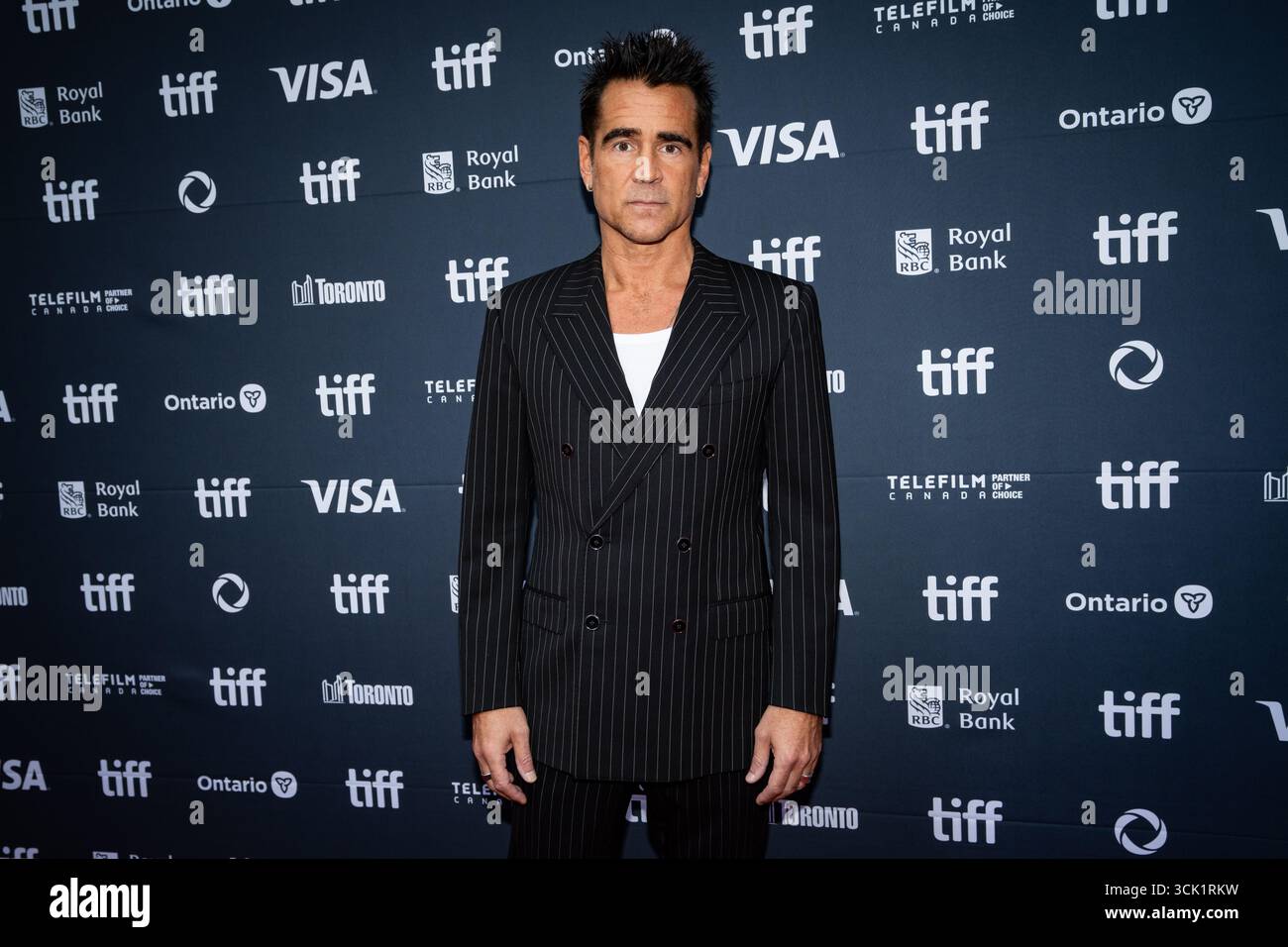 Colin Farrell walks the red carpet at the premiere of ‚ÄúBallad of a ...