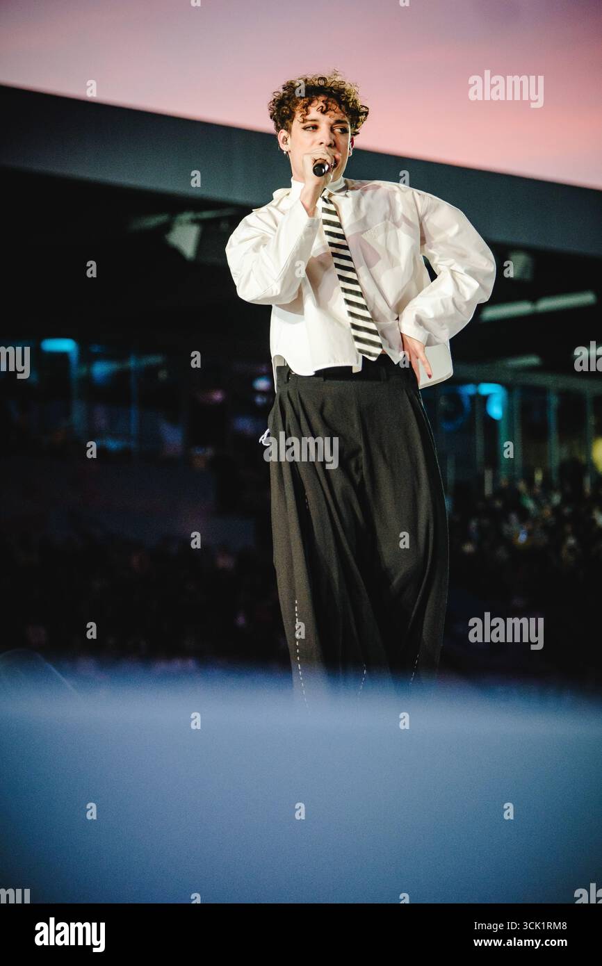 Nemo mettler hi-res stock photography and images - Alamy
