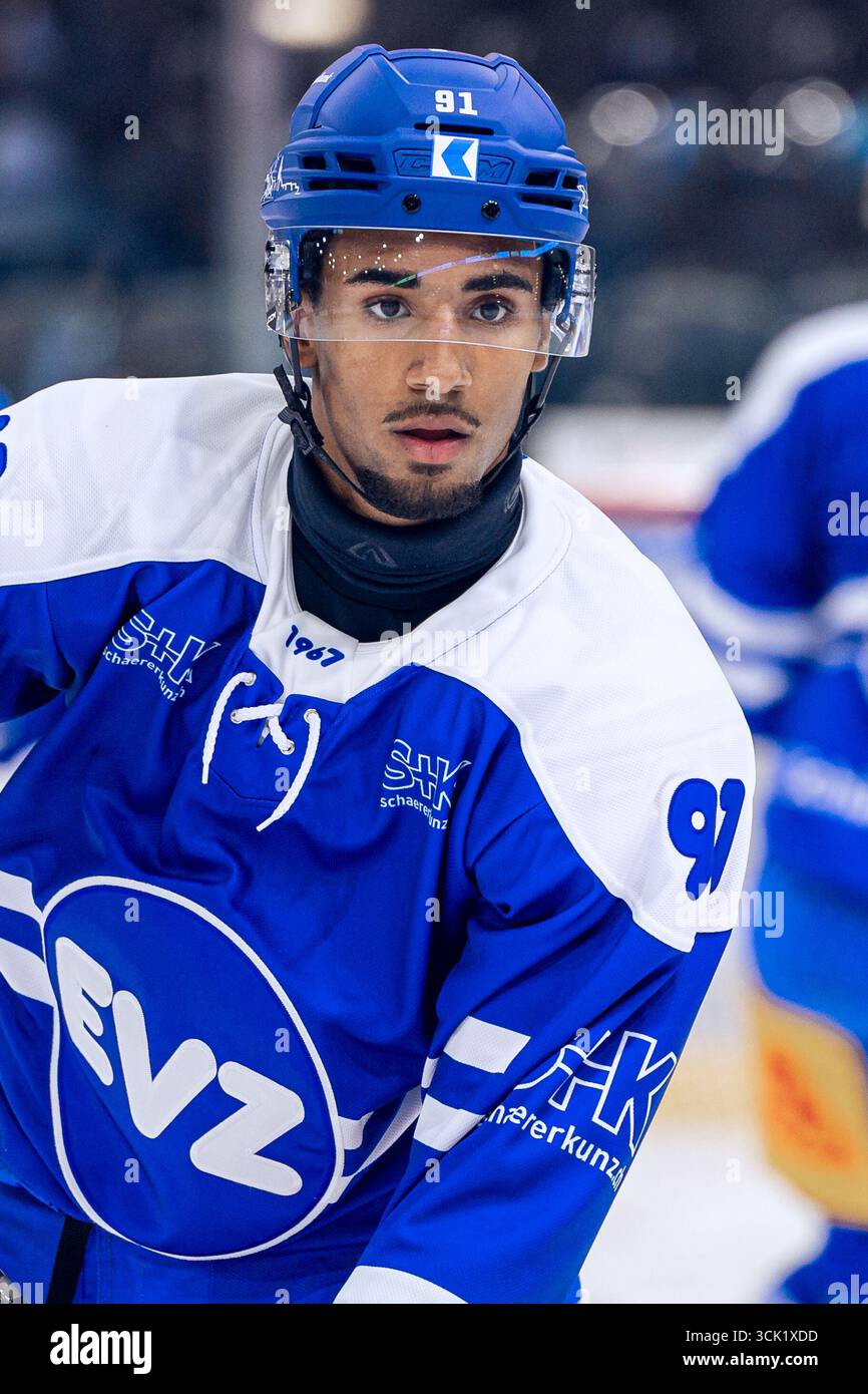 Dorian Moret #91 (EV Zug) - 09.09.2025 - National League, Regular Season, Ice Hockey, OYM hall ...