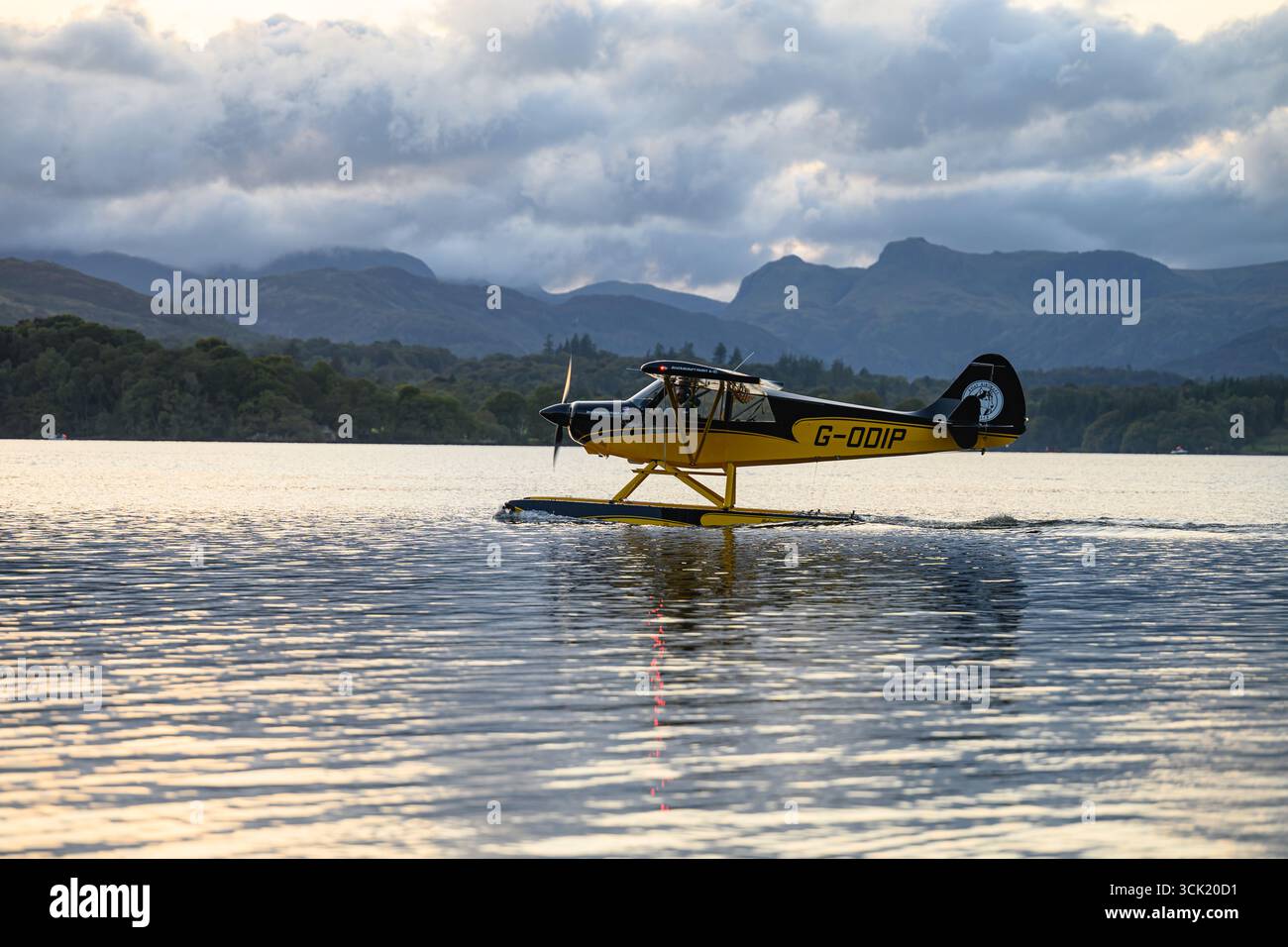 Waterbird was the first aircraft in the UK to make a successful flight ...