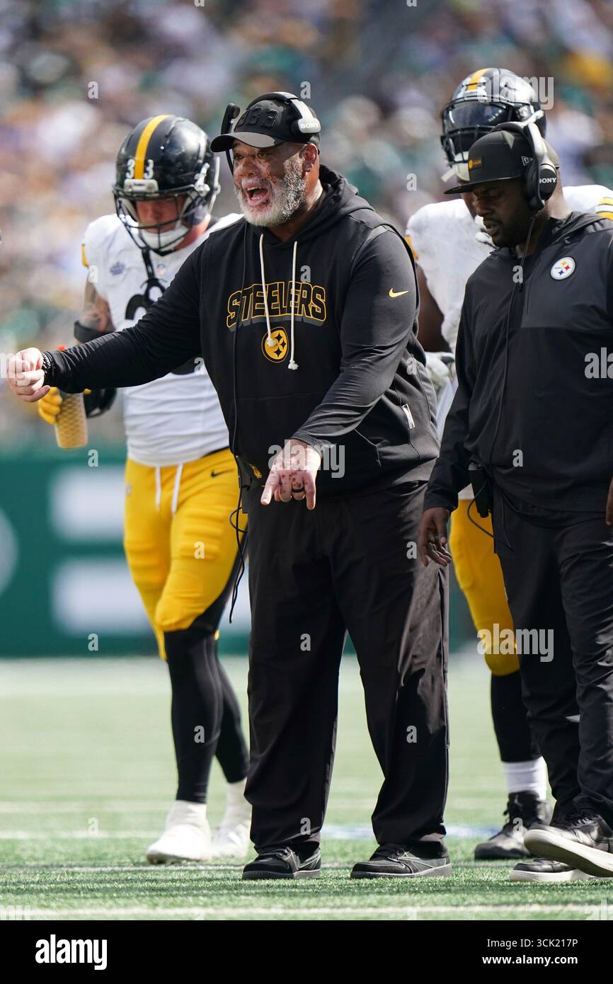Pittsburgh Steelers defensive line coach Karl Dunbar during an NFL ...
