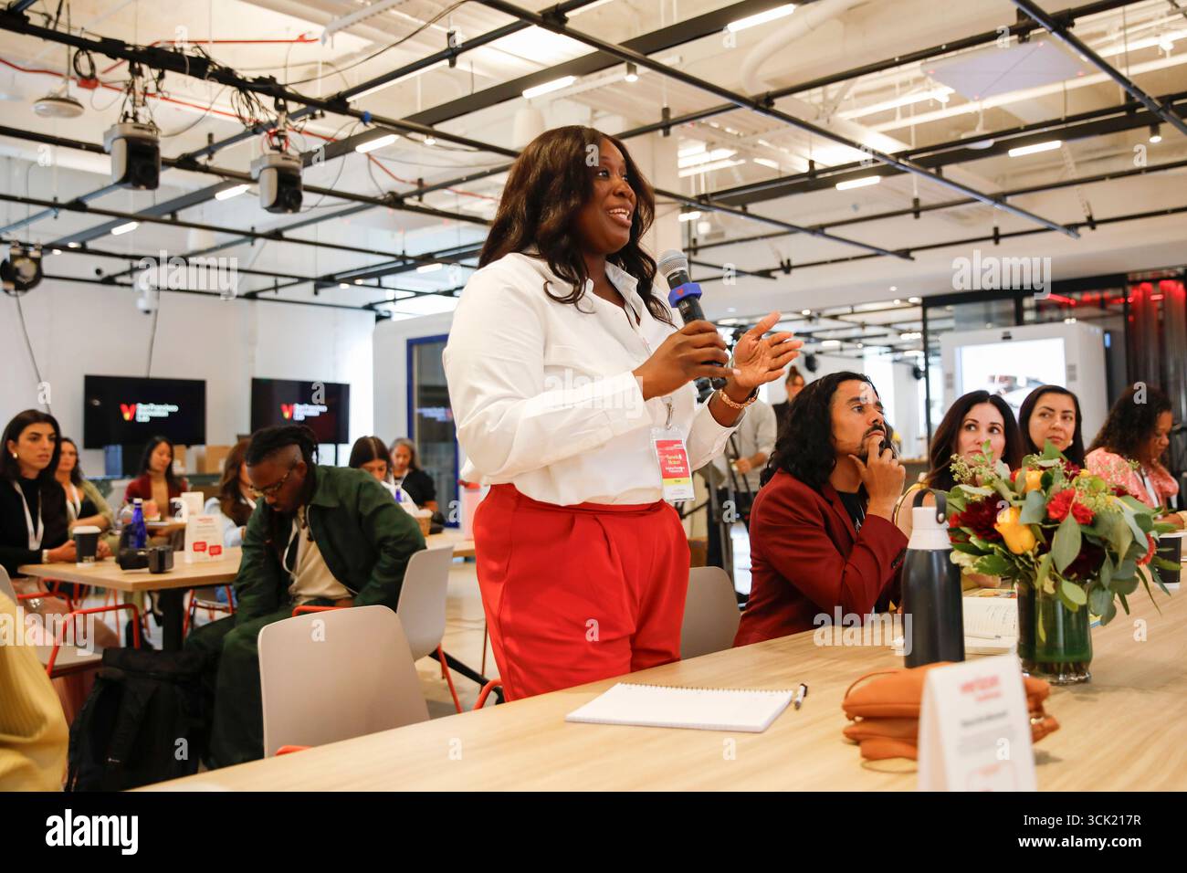 IMAGE DISTRIBUTED FOR VERIZON BUSINESS - Small business owners ask ...