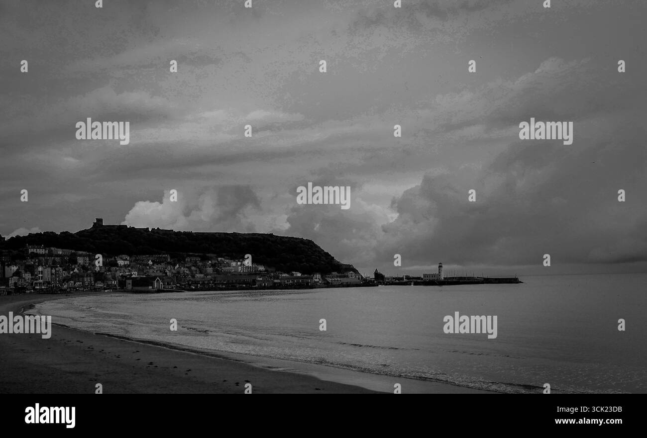 Lighthouse silhouette Black and White Stock Photos & Images - Alamy
