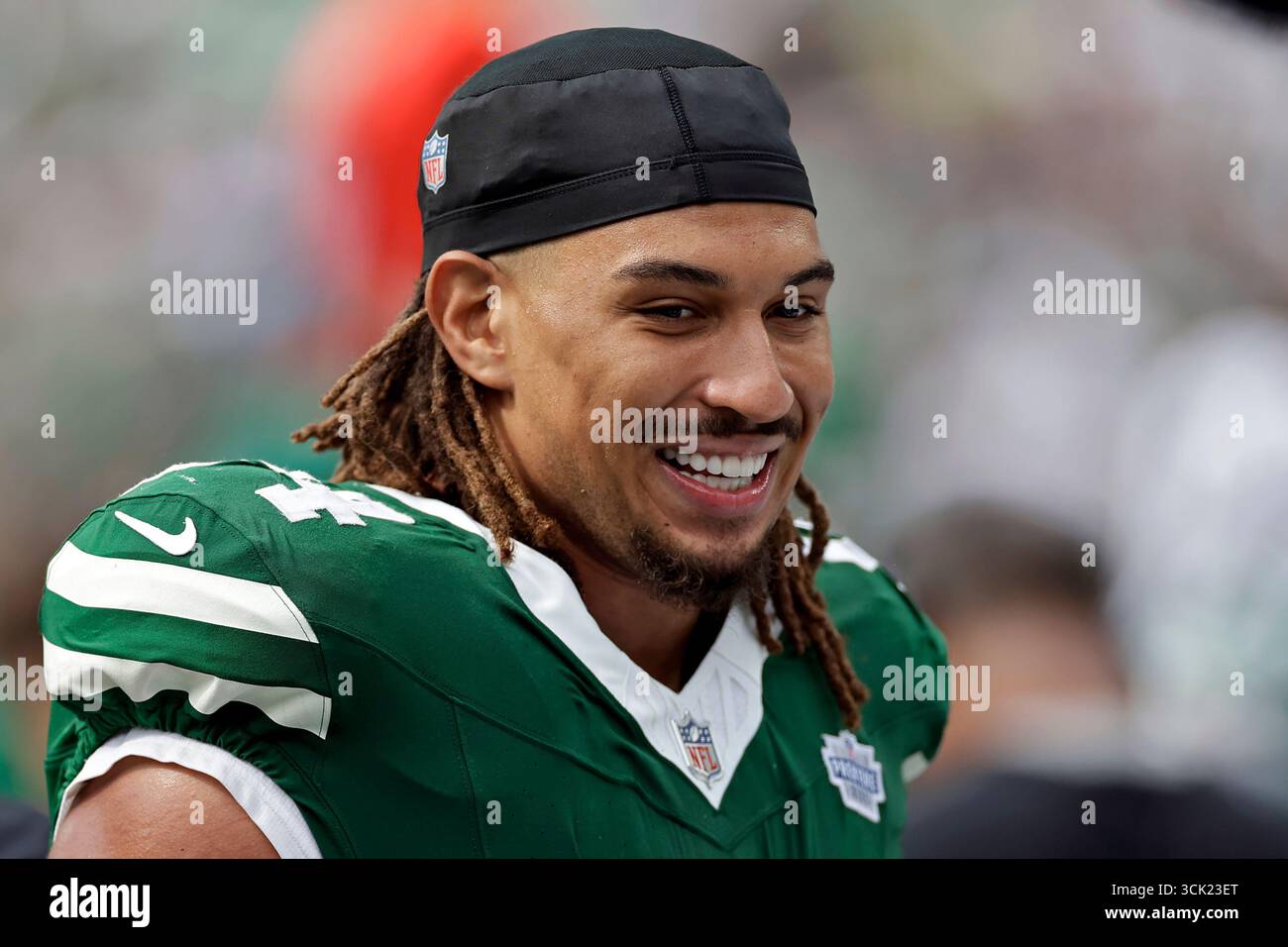 New York Jets defensive end Tyler Baron (94) looks on during an NFL ...