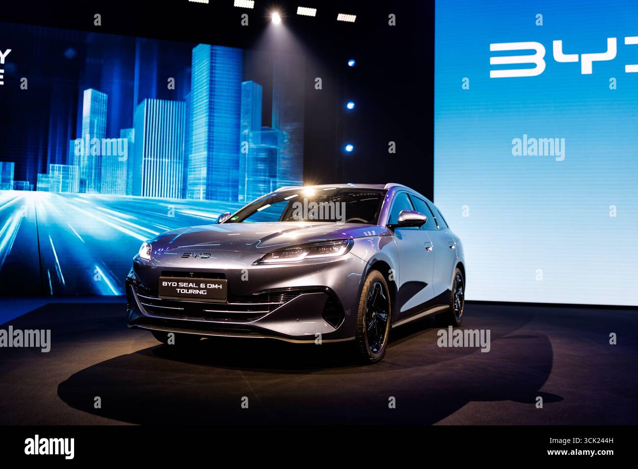 08 September 2025, Bavaria, Munich: The BYD Seal 6 DMi Touring is on ...