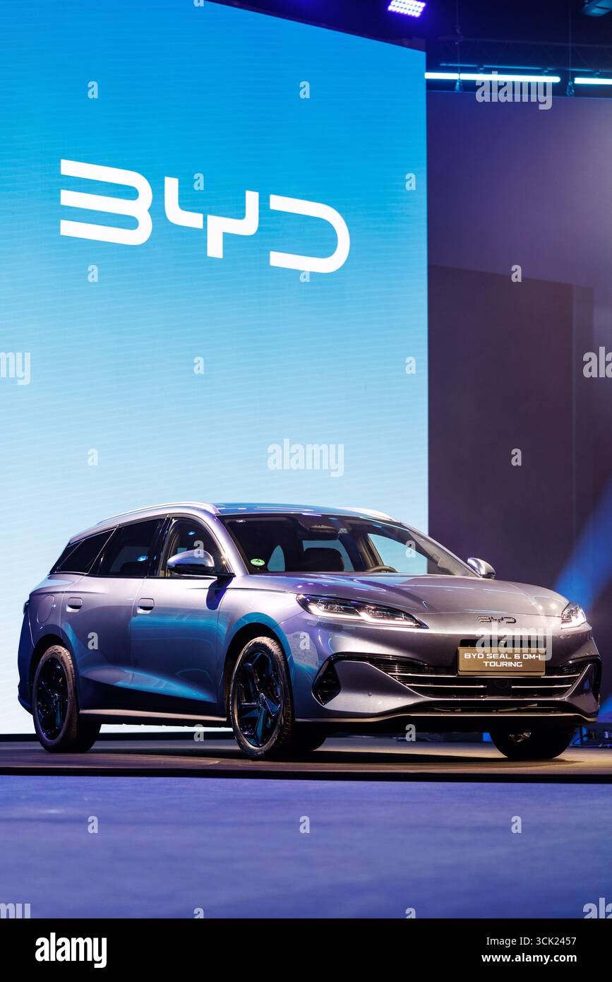 08 September 2025, Bavaria, Munich: The BYD Seal 6 DMi Touring is on ...
