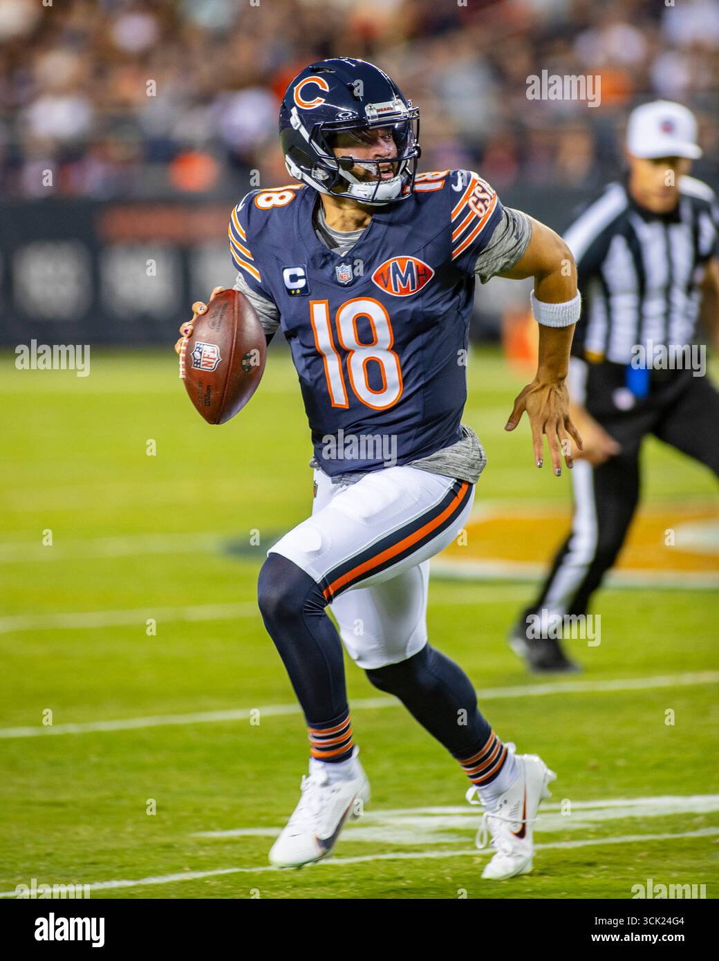 September 08, 2025: Chicago Bears Quarterback Caleb Williams (18) runs ...