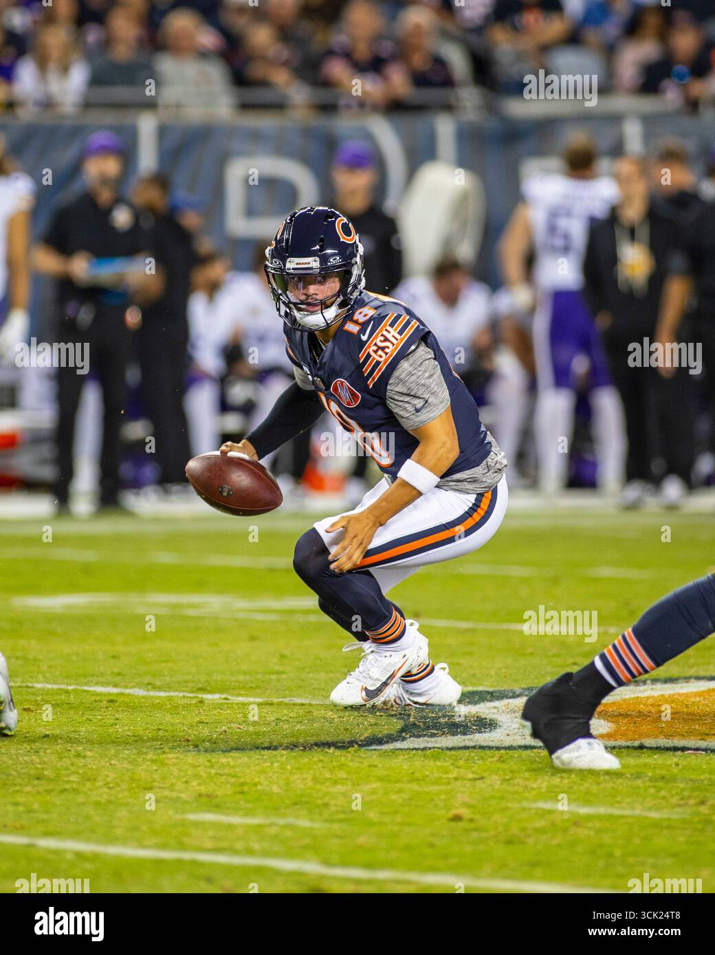 Chicago, IL, USA. 08th Sep, 2025. Chicago Bears Quarterback Caleb ...
