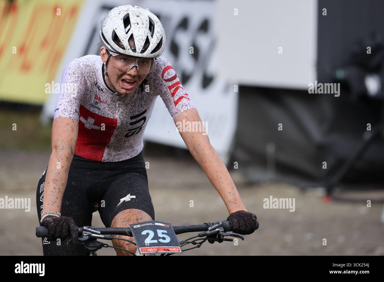 09/09/2025, Zermatt, Valais 2025 UCI Mountain Bike World Championships, Lea Huber #25 (SUI ...