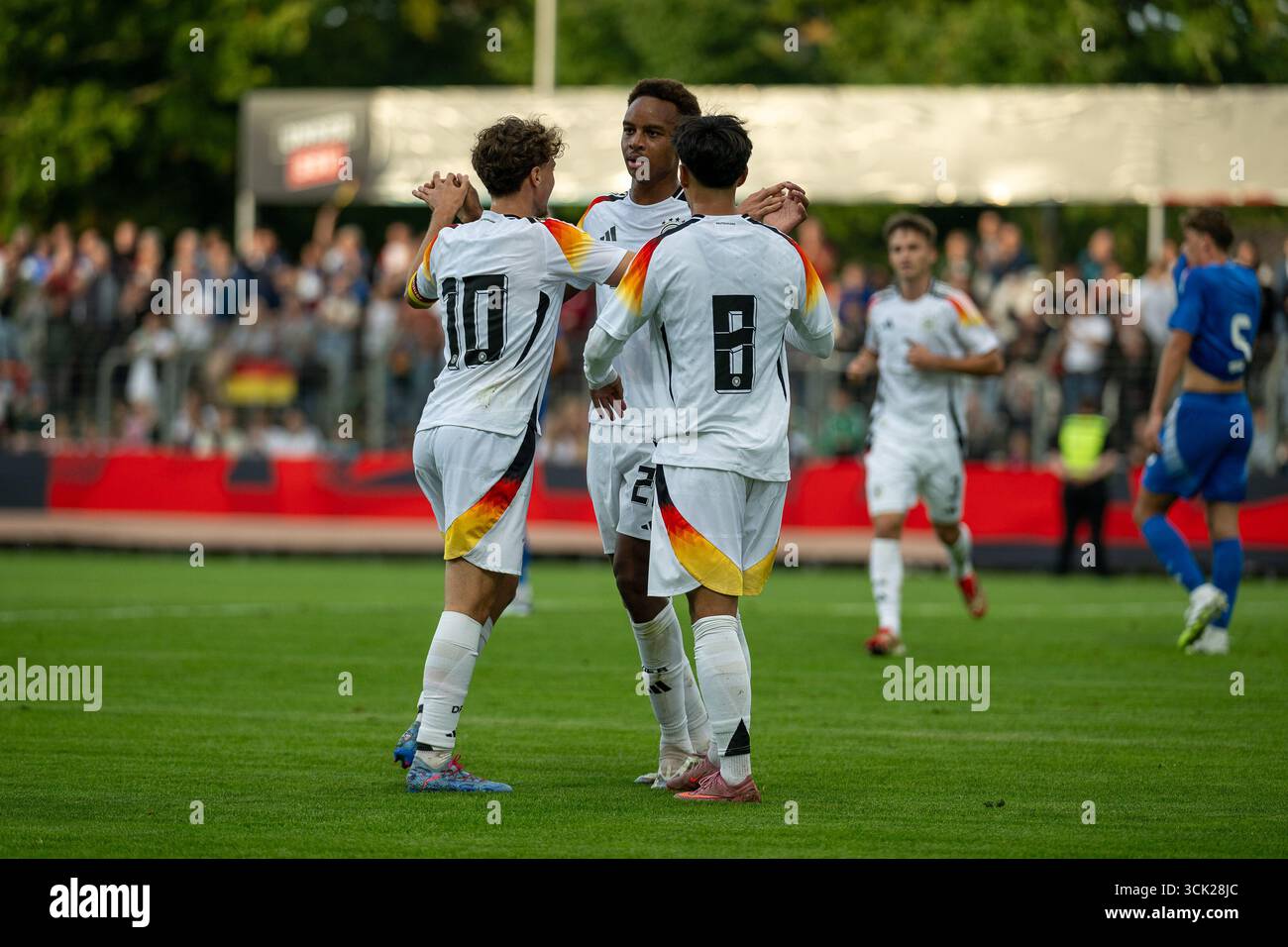 Tor zum 1:0 durch Laurin Ulrich (Deutschland, #08), GER, Deutschland vs. Italien, Fussball, U20 ...