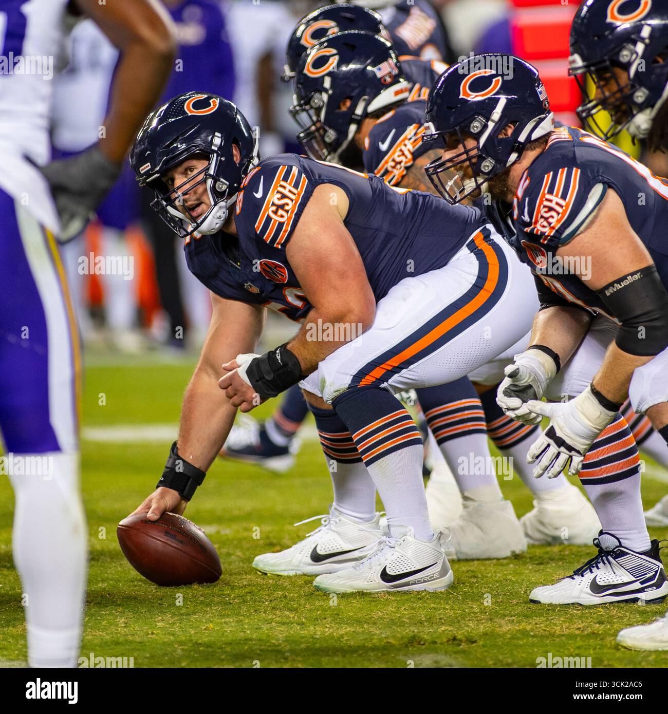 September 08, 2025: Chicago Bears Drew Dalman (52) readies to snap the ...