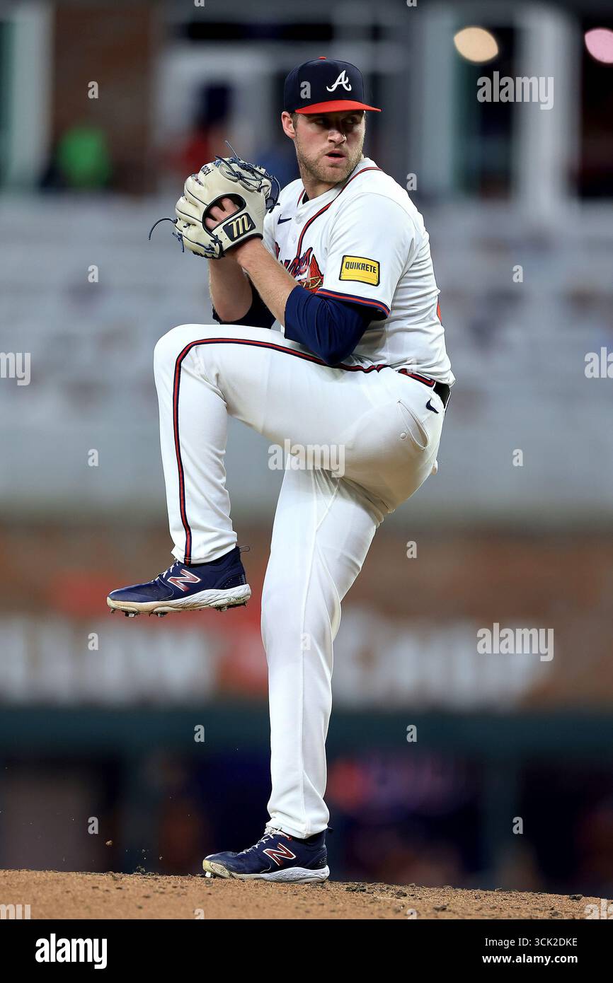 ATLANTA, GA - SEPTEMBER 08: Bryce Elder #55 of the Atlanta Braves ...