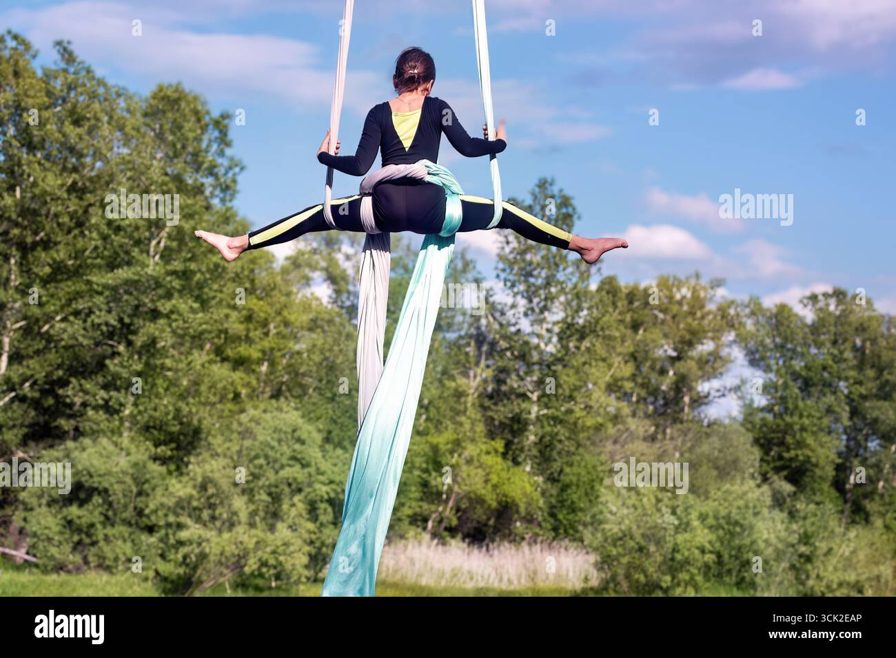 Aerial female gymnast in hi-res stock photography and images - Alamy