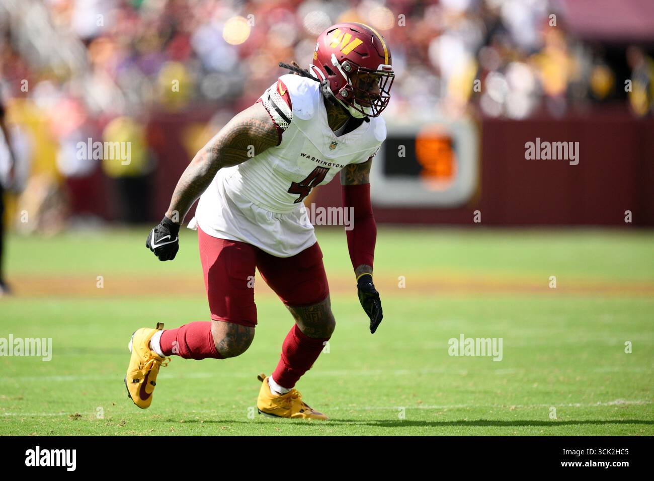 Washington Commanders linebacker Frankie Luvu (4) in action during the ...