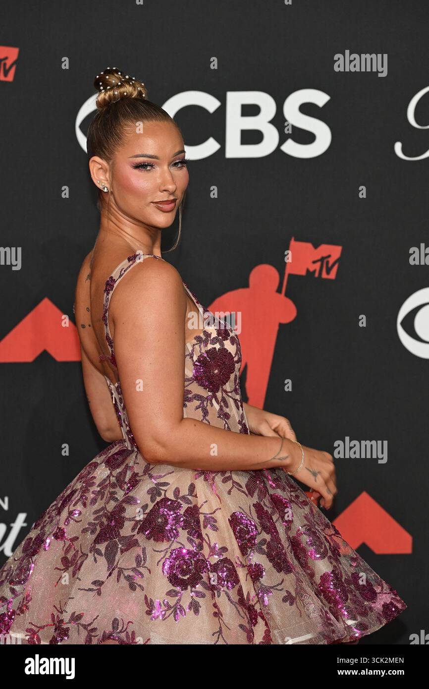 Elmont, USA. 08th Sep, 2025. Lolo Wood attends the 2025 MTV Video Music ...