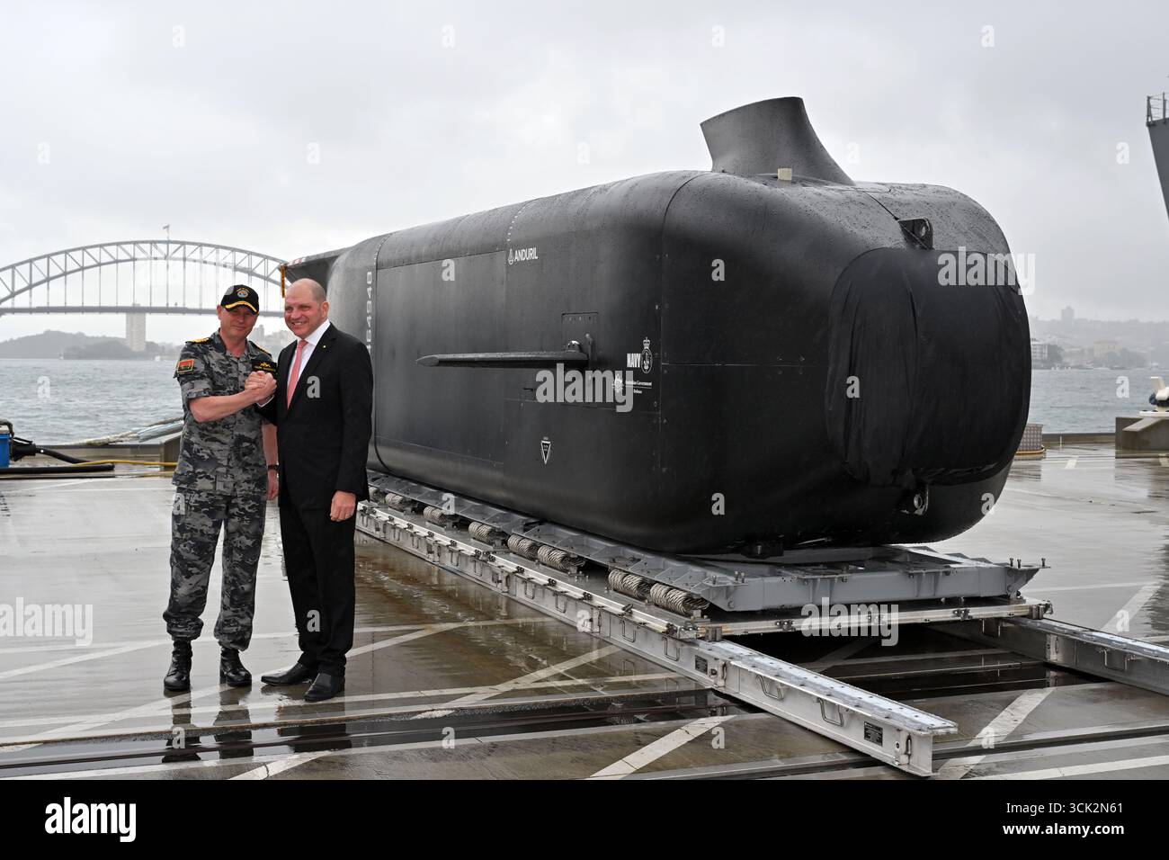 Chief of Navy Vice Admiral Mark Hammond and Chief of Navy Vice Admiral ...