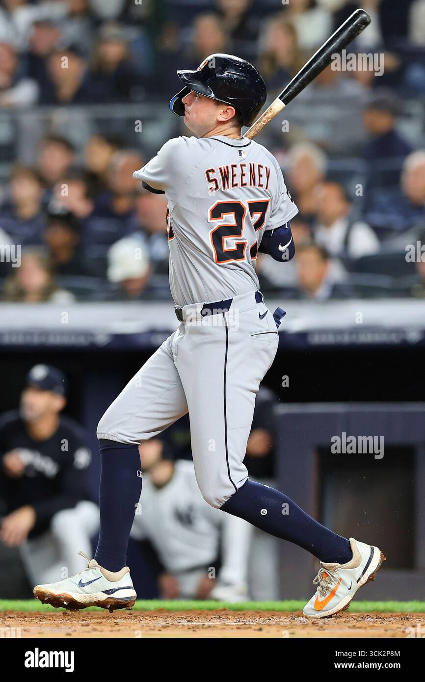 BRONX, NY - SEPTEMBER 09: Trey Sweeney #27 of the Detroit Tigers at bat ...