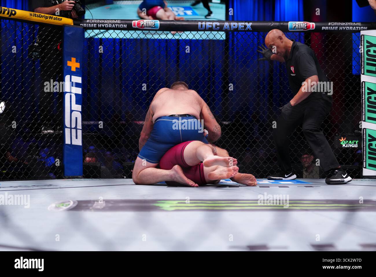 LAS VEGAS, NV - SEPTEMBER 9: Anthony Guarascio and Steven Asplund meet ...